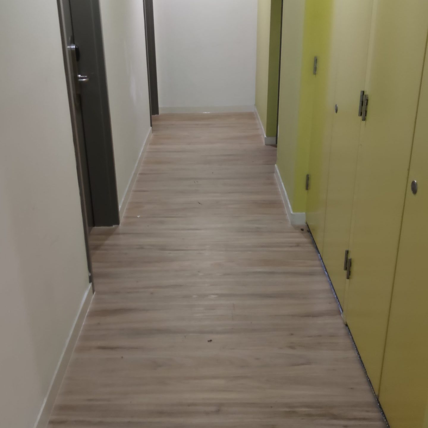 VIP Floors – Mechanic Shop, Focus on Logbook Services (Routine Services ...